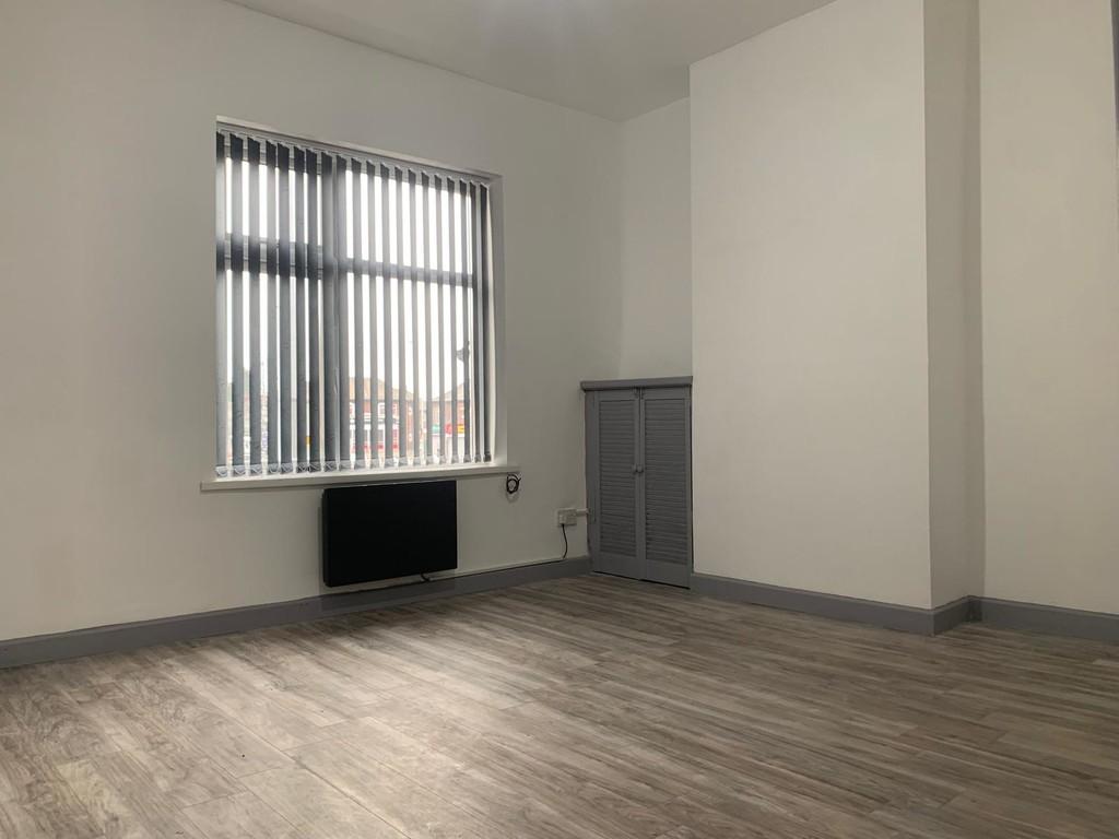 Rochdale Road, Manchester 1 bed flat - £825 pcm (£190 pw)