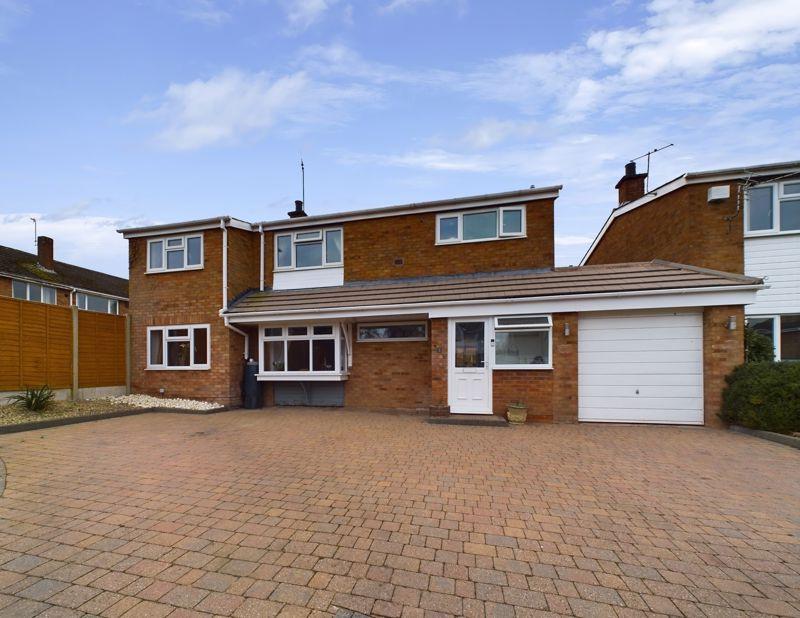 Hazel Gardens, Codsall, WV8 3 bed detached house for sale - £450,000