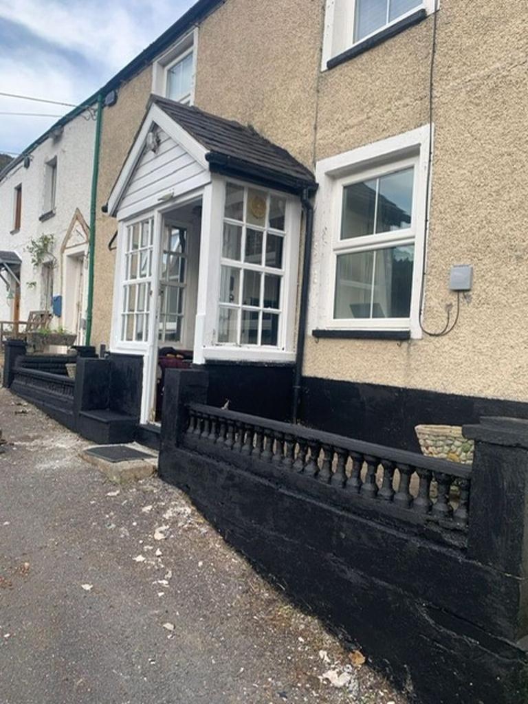 Machynlleth SY20 2 bed cottage - £750 pcm (£173 pw)