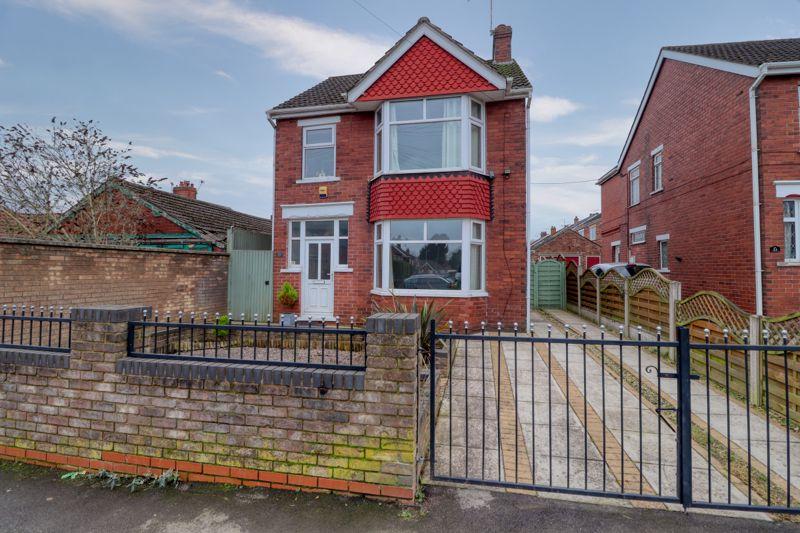 Priory Lane, Scunthorpe 3 bed detached house - £205,000
