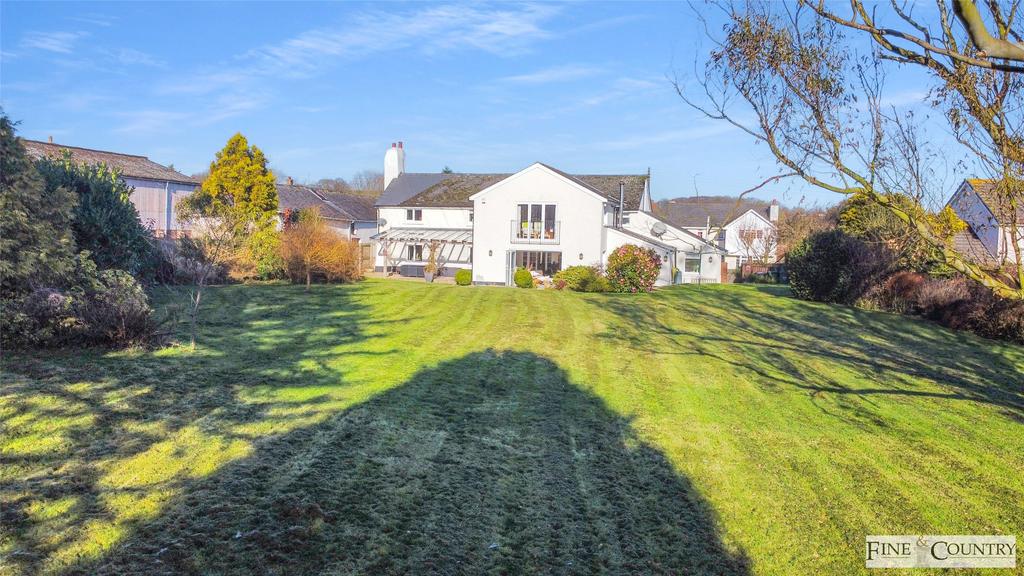Harracott, Barnstaple, Devon, EX31 5 bed detached house - £800,000