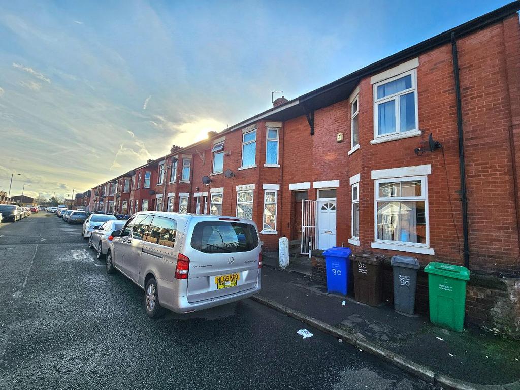 South Street, Longsight, Manchester, M12 3 bed terraced house - £1,300 ...
