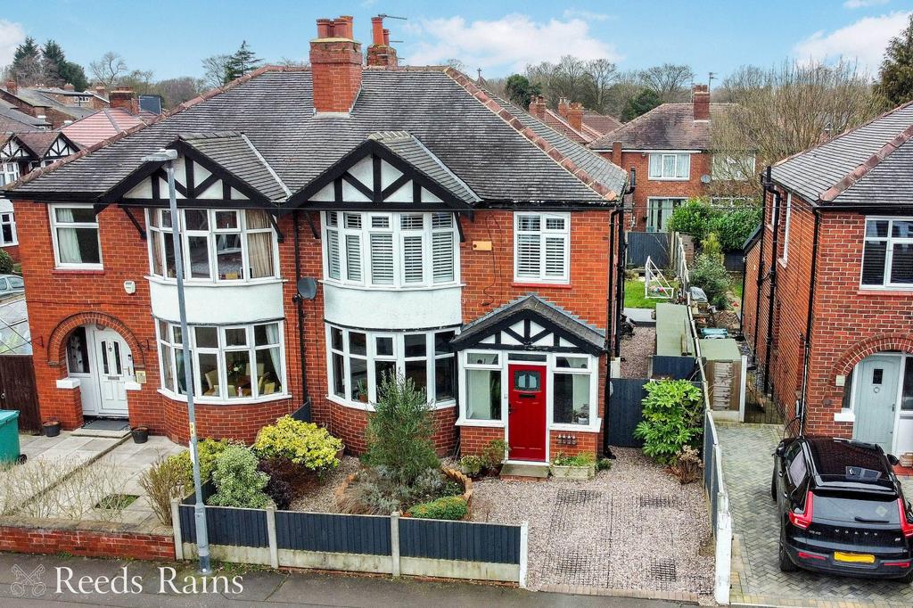 Howard Road, Greater Manchester M22 3 bed semi-detached house for sale ...