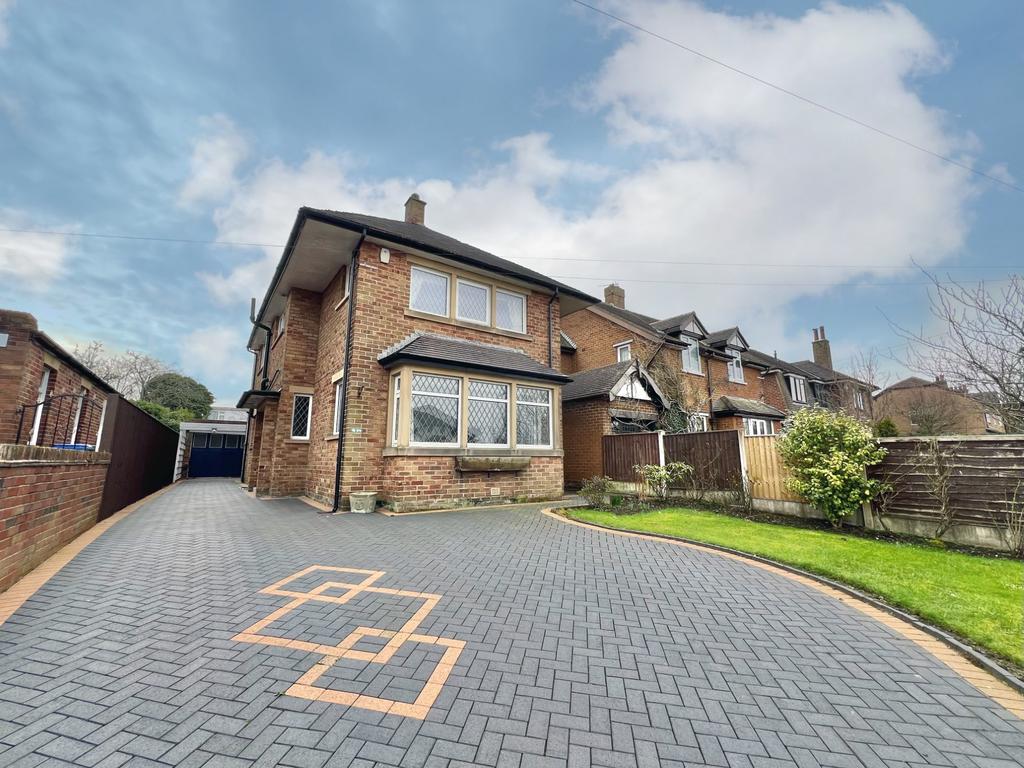 Garstang Road West, Poulton-Le-Fylde FY6 3 bed detached house - £325,000