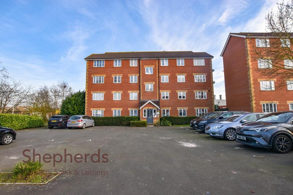 Village Close, Hoddesdon EN11 2 bed flat for sale - £229,995