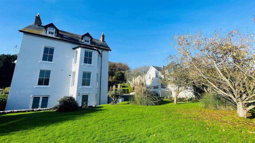 2, Fern House, Penally, Tenby 2 bed apartment for sale - £235,000