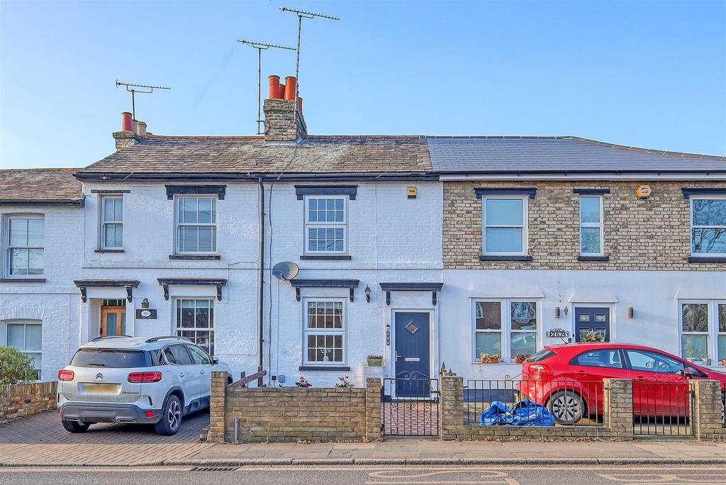Springfield Road, Chelmsford 2 bed terraced house for sale - £400,000