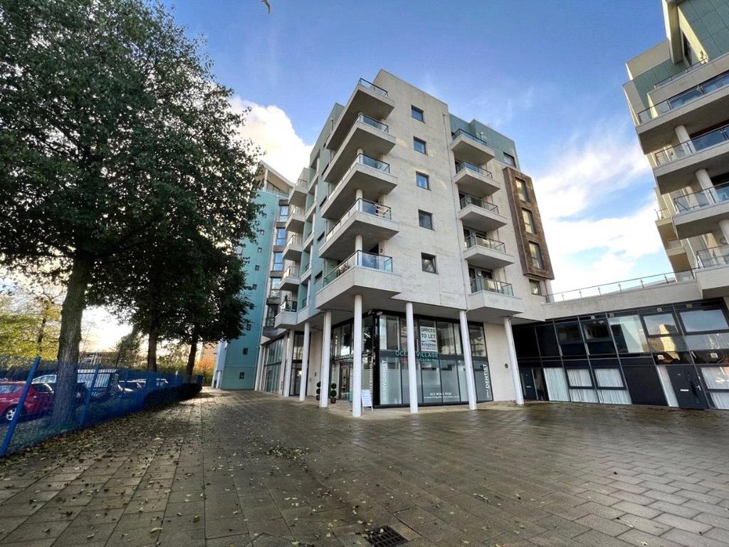 Ocean Way, Southampton SO14 2 bed flat - £1,350 pcm (£312 pw)