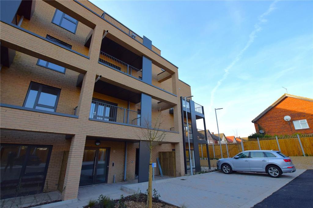 High Road, Chadwell Heath, RM6 1 bed apartment - £1,600 pcm (£369 pw)