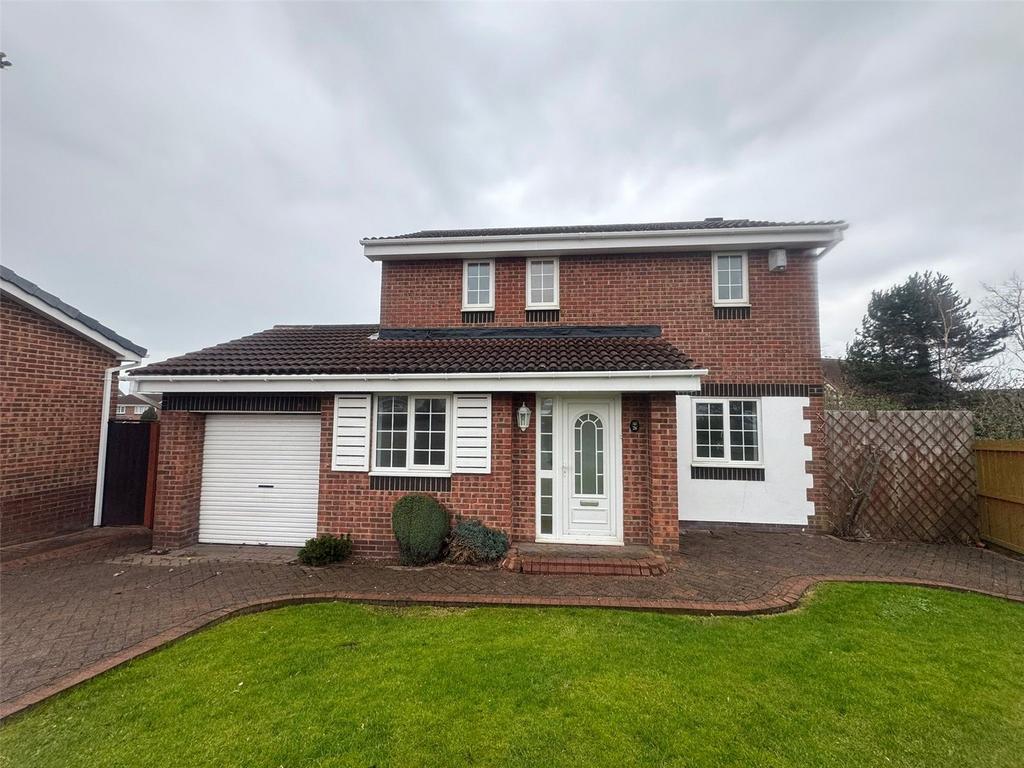 Angram Drive, Rhyope SR2 3 bed detached house - £230,000