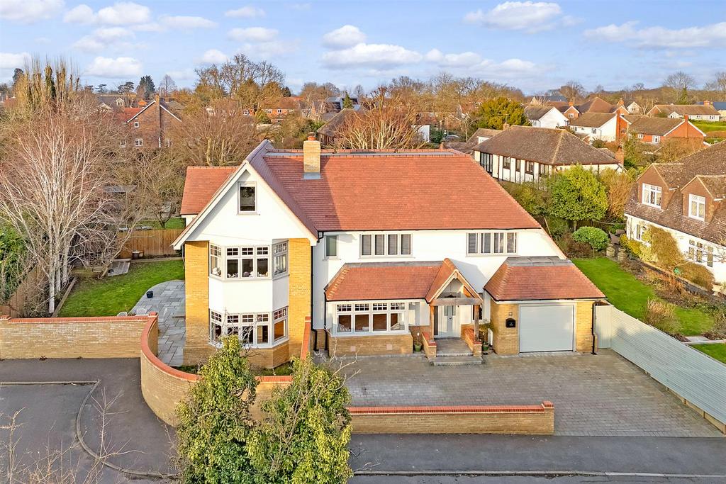 Well Lane, Stock, Ingatestone 5 bed detached house - £1,750,000