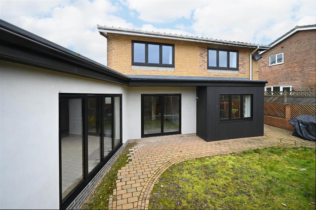 Longacre Road, Dronfield 4 bed detached house for sale - £500,000