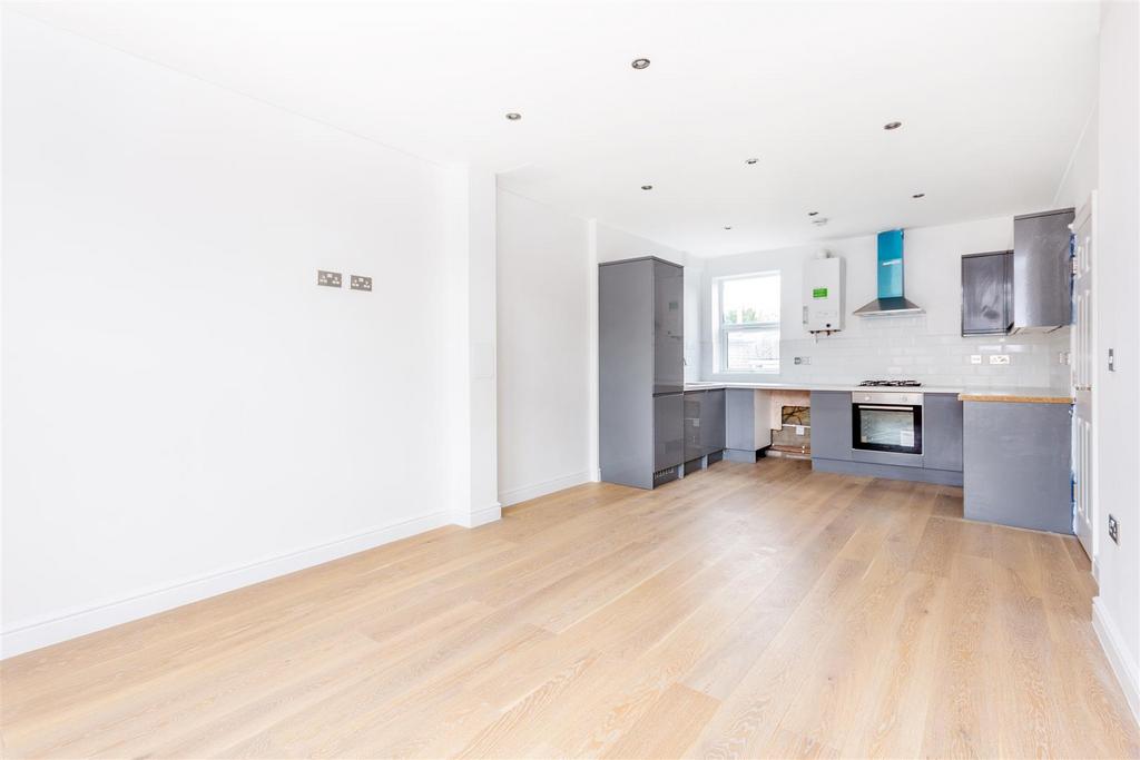 Maple Road, London, Penge, SE20 2 bed flat - £1,650 pcm (£381 pw)