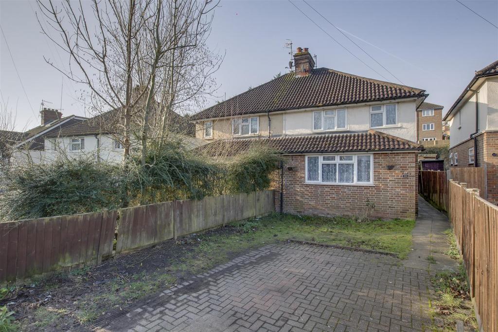 Bowerdean Road, High Wycombe HP13 4 bed semi-detached house for sale ...