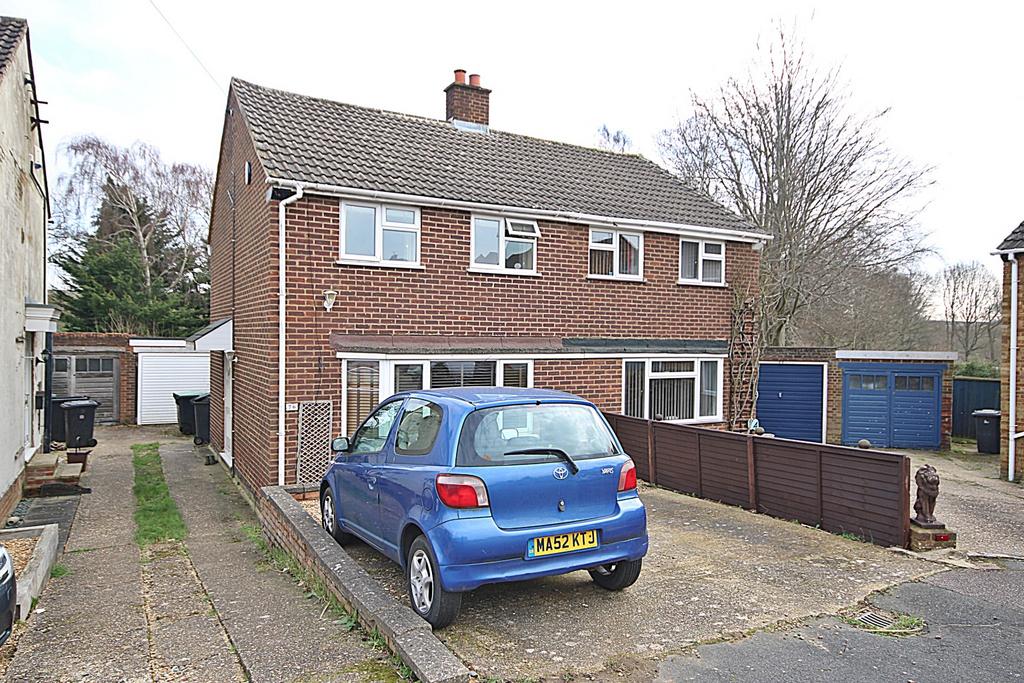 Townfield Road, Flitwick, Bedford... 3 bed semi-detached house - £1,600 ...