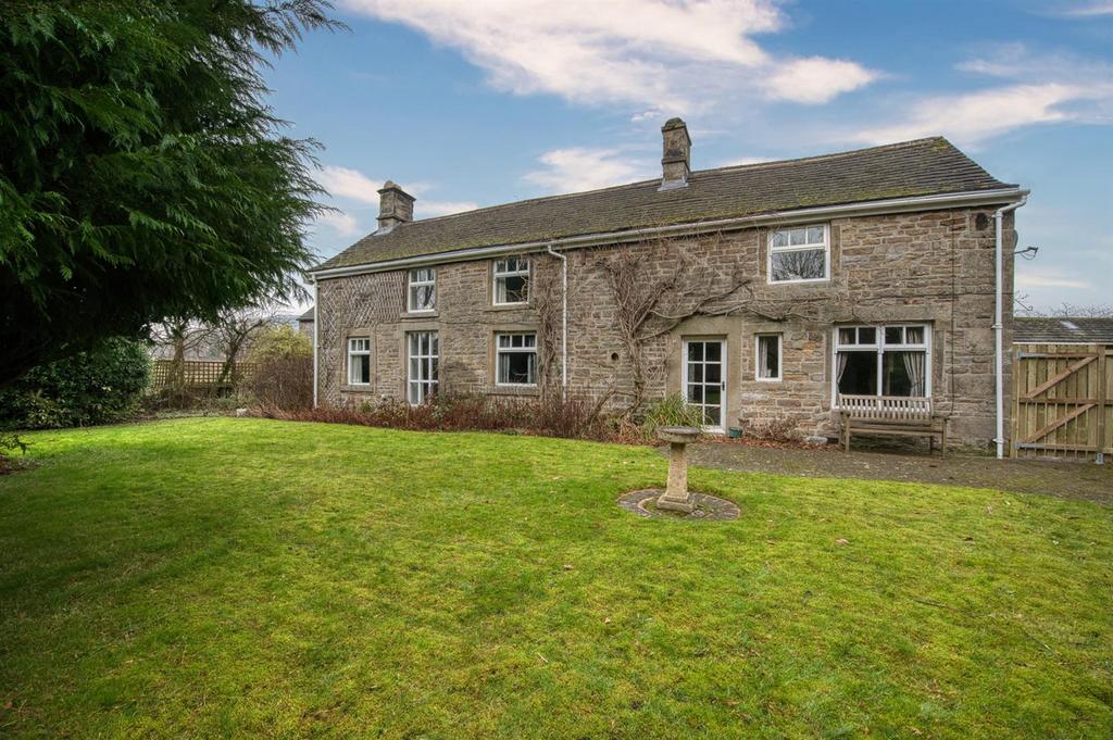 Brough, Hope Valley 4 bed detached house for sale - £750,000