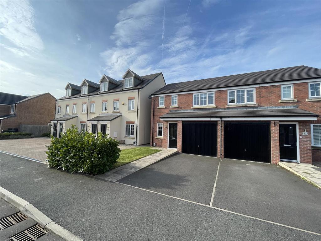 Pool Lane, Bromborough Pool, Wirral 3 bed semi-detached house for sale ...