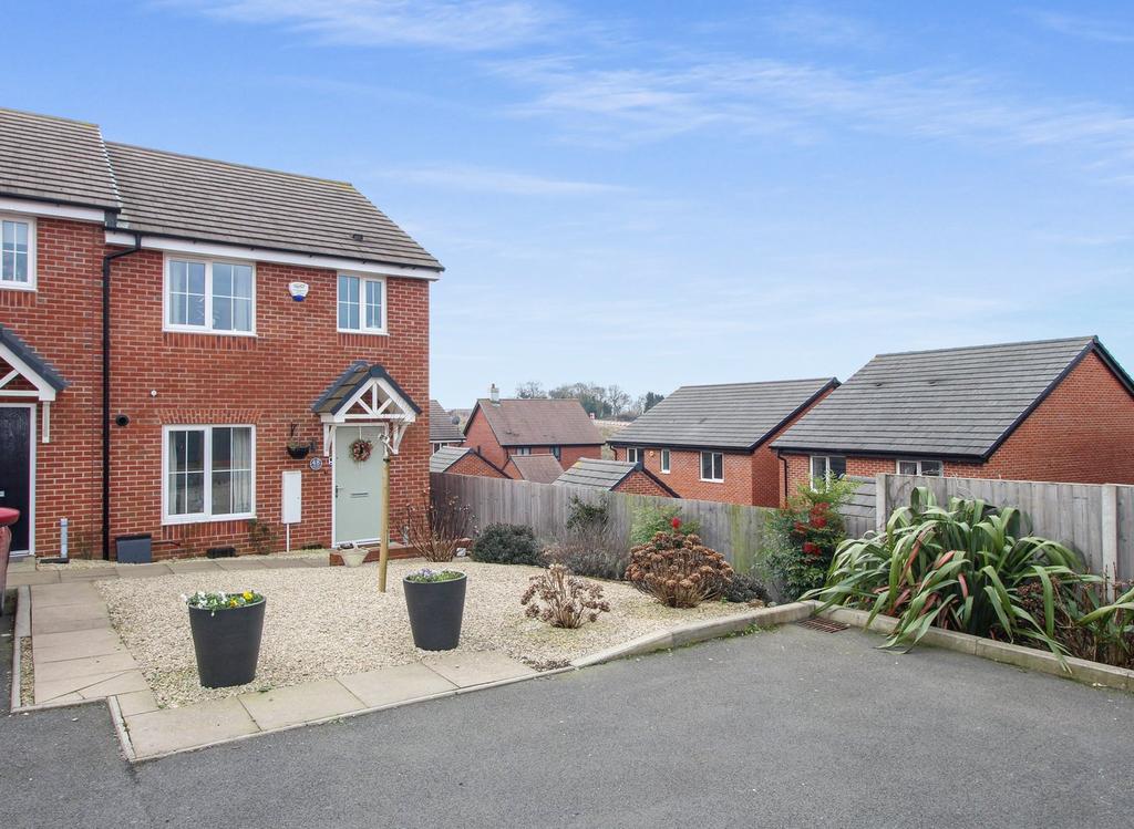 Stretton Close, Rugby, CV23 3 bed semi-detached house for sale - £290,000