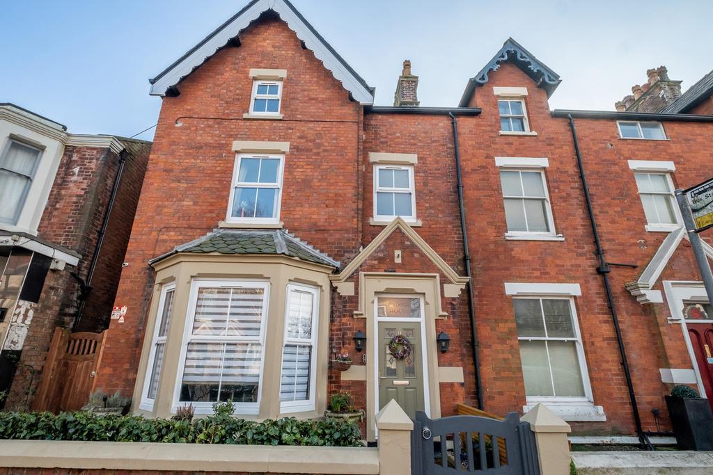 Windmill House, Lytham, FY8 5 bed semi-detached house for sale - £769,900