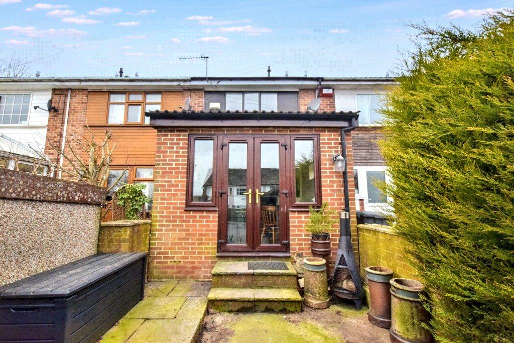 Lawns Terrace, New Farnley, Leeds... 2 bed terraced house for sale - £ ...