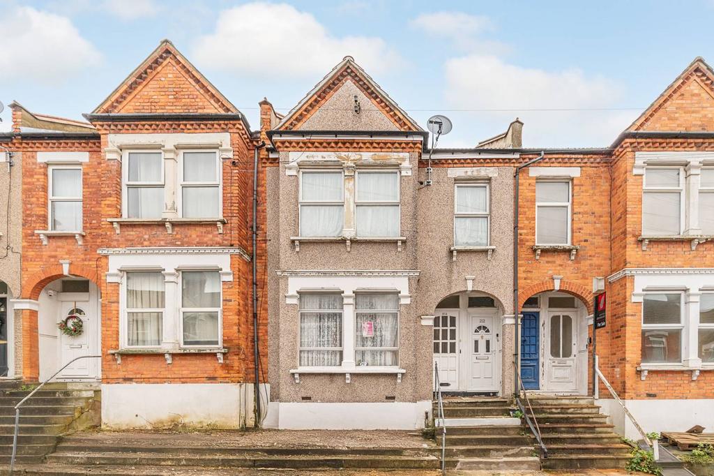 Mersham Road, CR7, Thornton Heath, CR7 2 bed flat for sale - £250,000