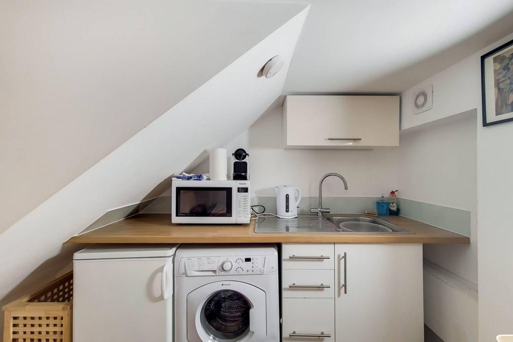 Stepney Causeway, Limehouse, London, E1 3 bed flat for sale - £675,000
