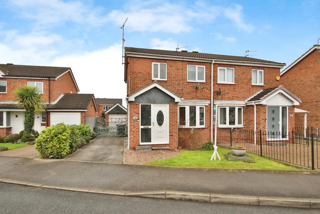 Langsett Road, Hull, East Riding of... 3 bed semi-detached house - £145,000