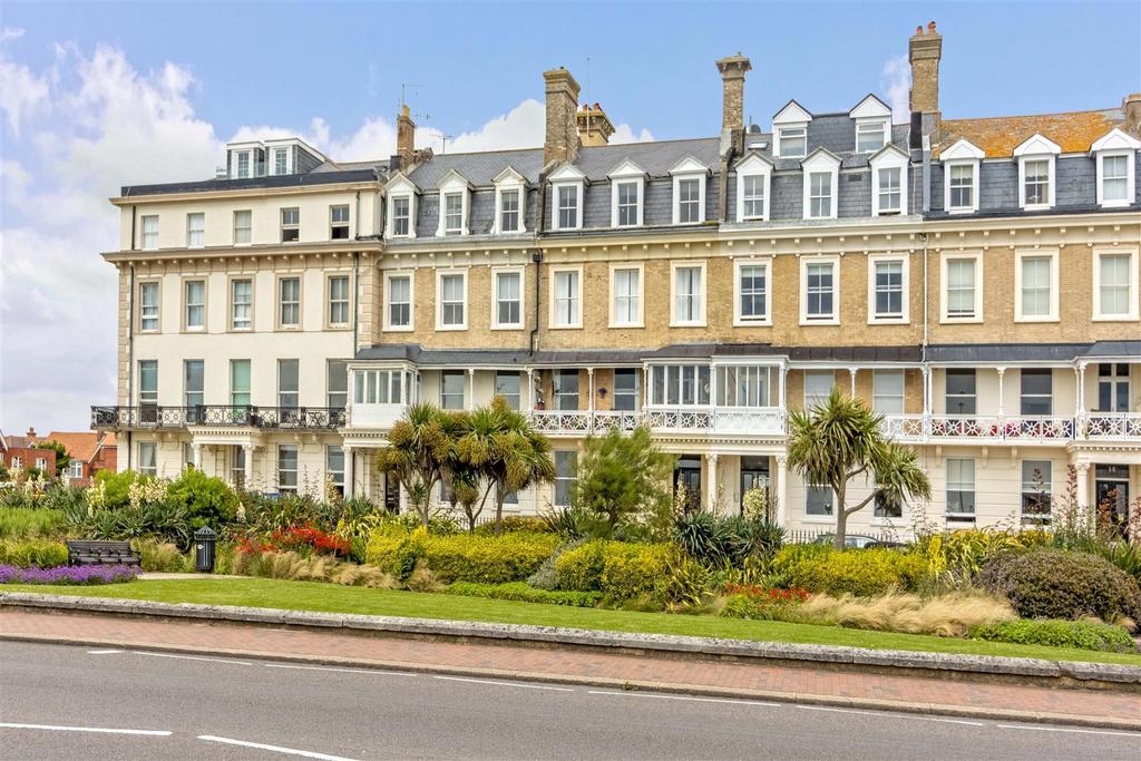 Heene Terrace, Worthing 1 bed house - £1,295 pcm (£299 pw)