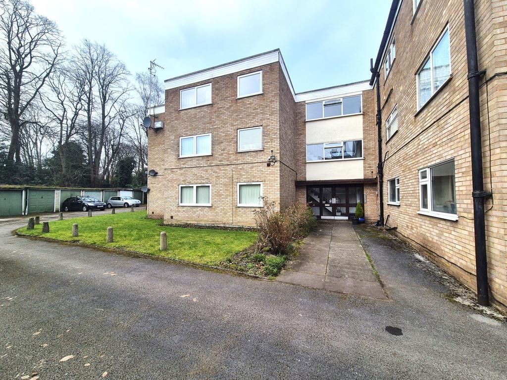 Lichfield Road, Sutton Coldfield B74 2 bed property to rent - £995 pcm ...