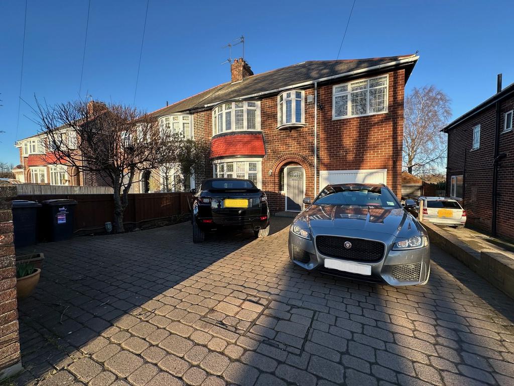 Sniperley Grove, Durham, DH1 4 bed semi-detached house - £425,000