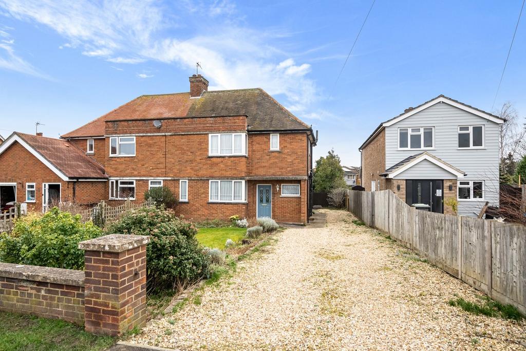 Fildyke Road, Meppershall, Shefford... 3 bed semi-detached house for ...