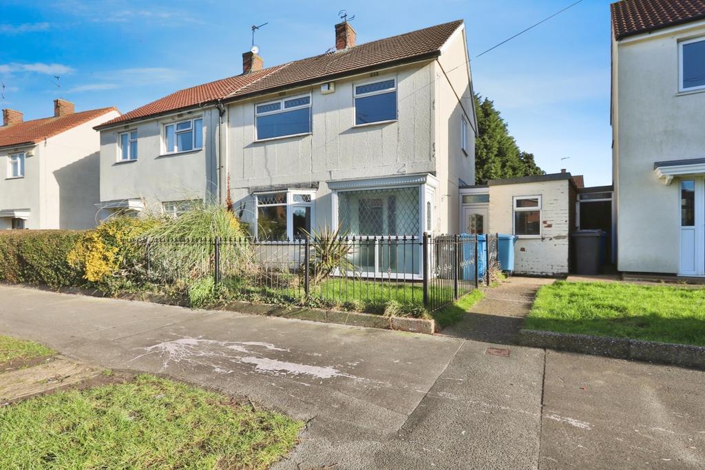 Barham Road, Hull, HU9 4EN 3 bed semi-detached house - £80,000