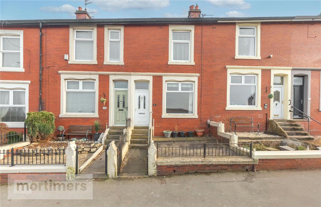 Dill Hall Lane, Church, Accrington... 2 bed terraced house - £120,000
