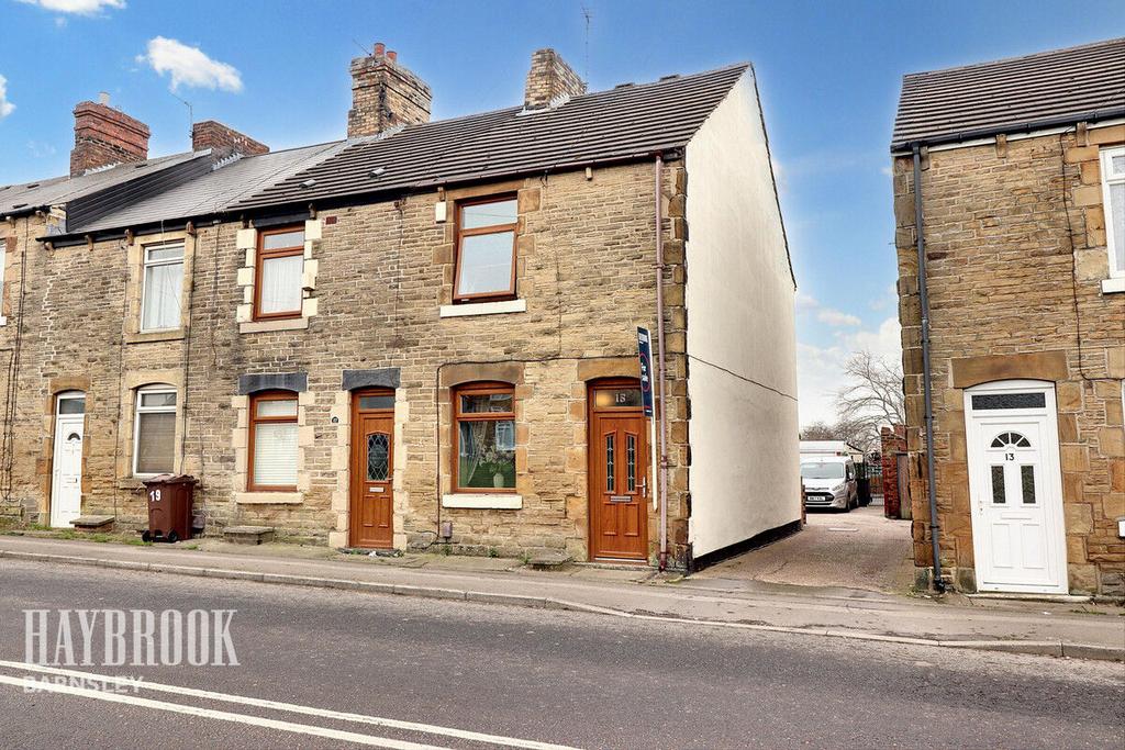 Wombwell Road, Hoyland 3 bed end of terrace house - £160,000