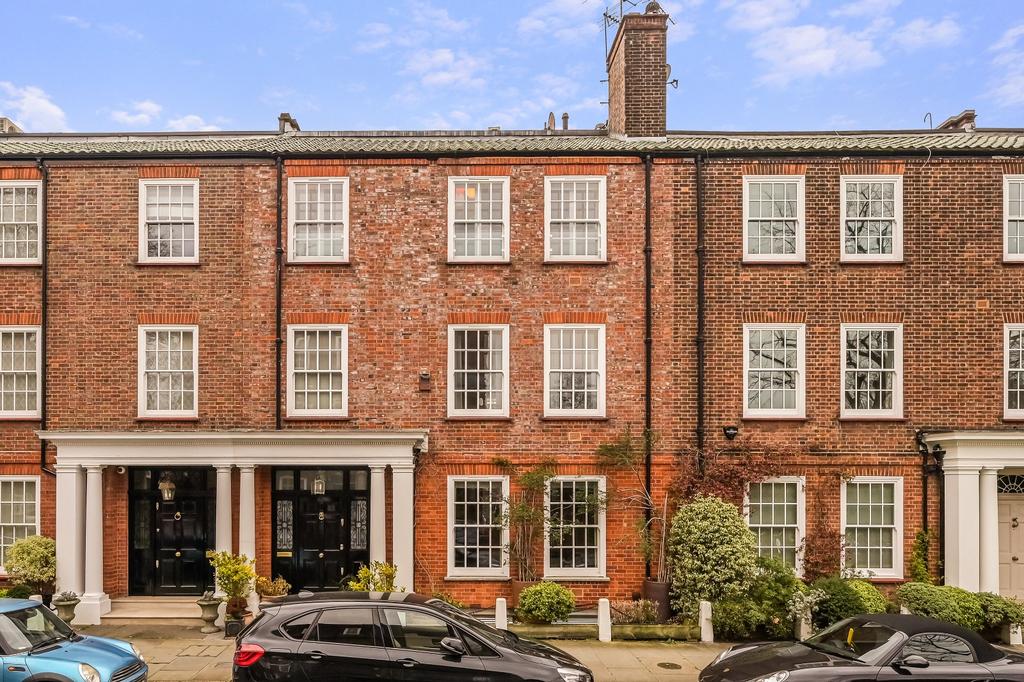 Chelsea Square, London 4 bed terraced house to rent - £33,583 pcm (£ ...