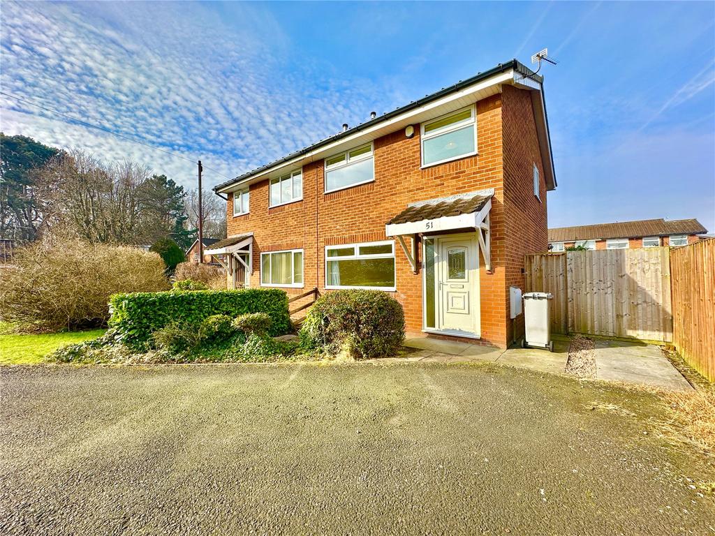 Firtree Avenue, Trafford M33 3 bed semi-detached house - £340,000