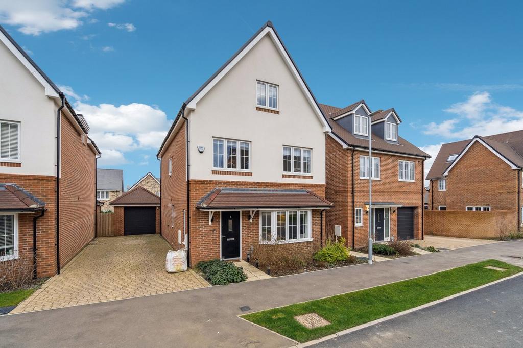 Springhead Lane, Hitchin, SG4 5 bed detached house - £1,000,000
