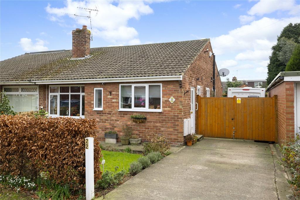 Northolme Drive, North Yorkshire YO30 2 bed bungalow for sale - £300,000