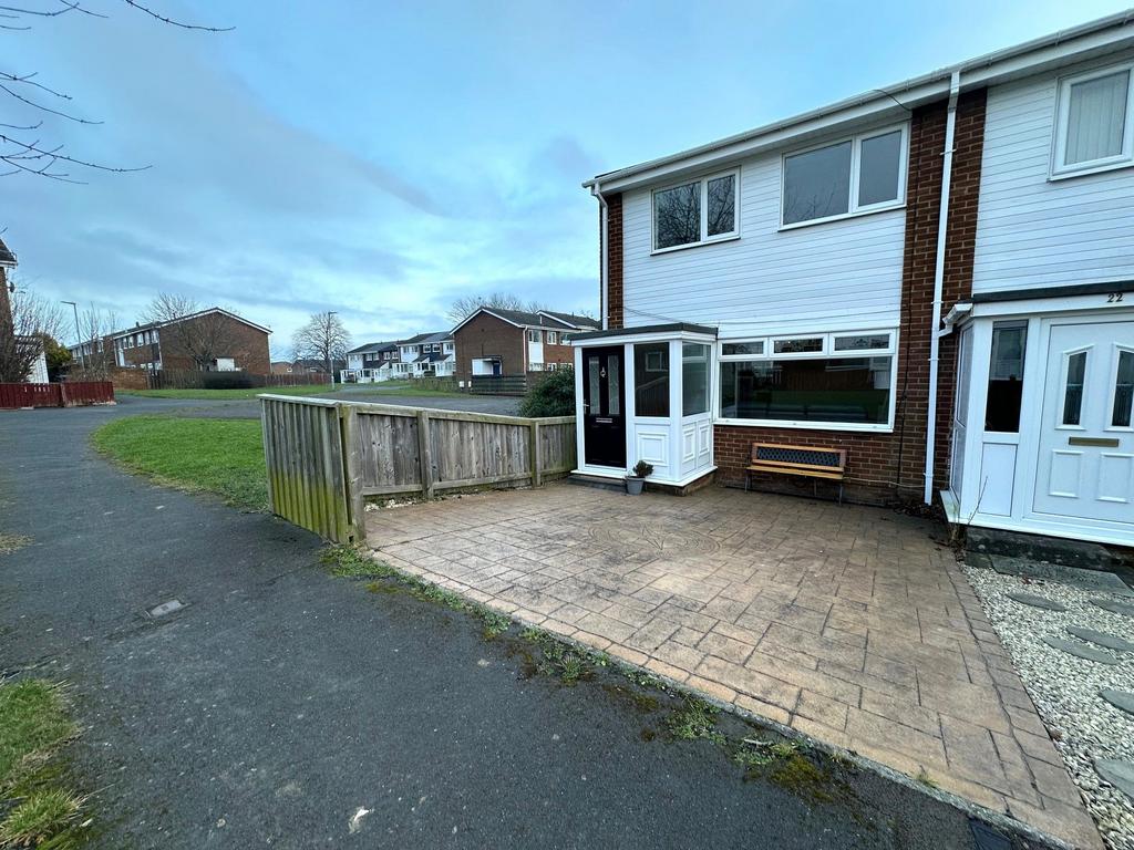 Bowmont Walk, Chester Le Street, DH2 3 bed end of terrace house - £135,000