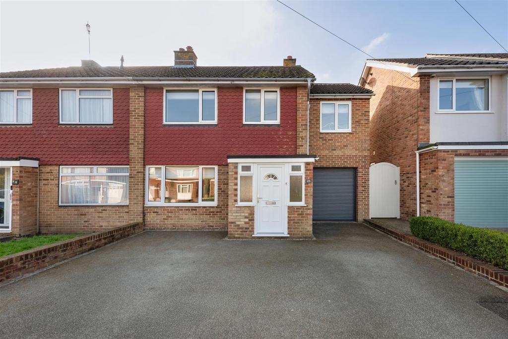 Meadow Walk, Whitstable 4 bed semi-detached house for sale - £425,000