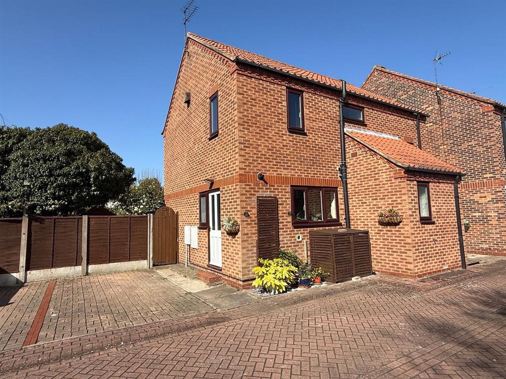 St. Martins Court, Lairgate, Beverley 3 bed detached house - £299,950