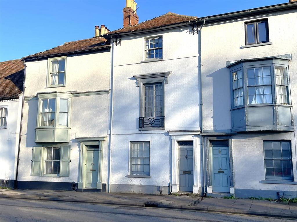 Exeter Street, Salisbury SP1 4 bed townhouse - £598,500