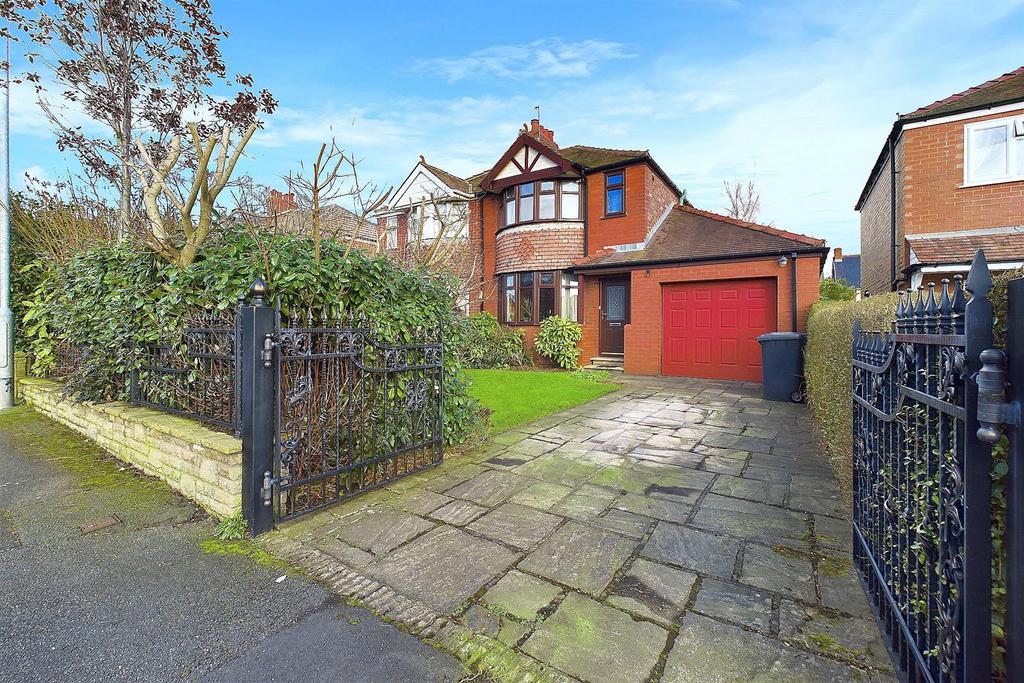 Malpas Drive, Great Sankey, Warrington 2 bed semi-detached house for ...