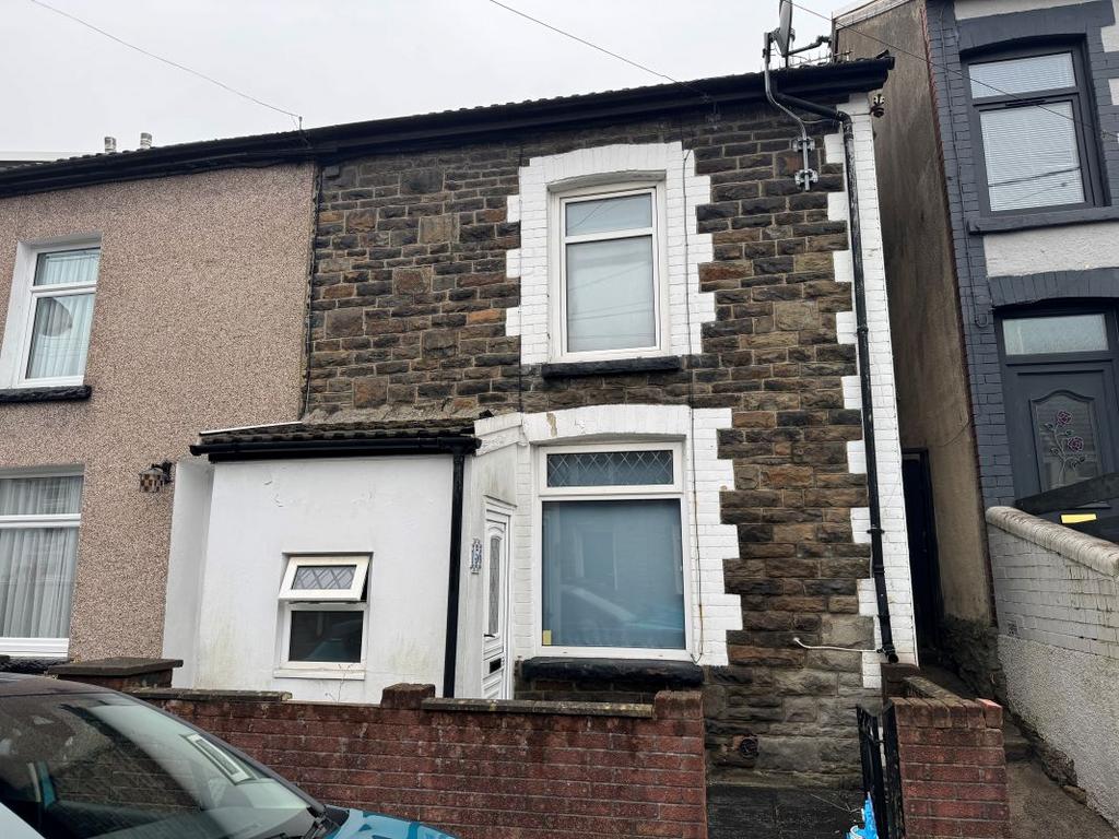 156 Rhys Street, Trealaw, Tonypandy... 2 bed terraced house - £45,000
