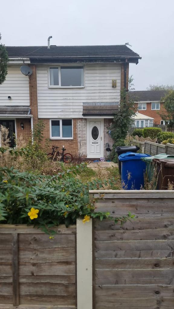 Ryton Close, Wigan WN3 3 bed semi-detached house to rent - £895 pcm (£ ...