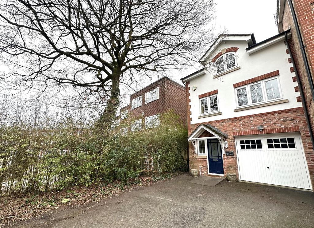 Cow Lane, Wilmslow 4 bed townhouse - £599,950