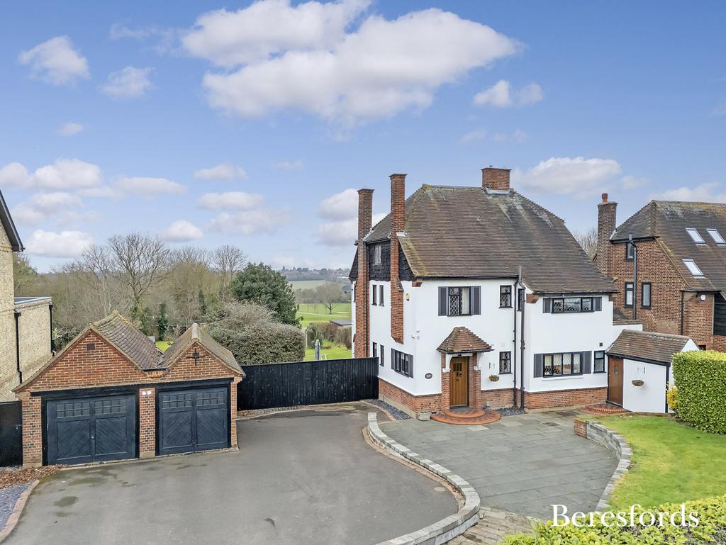 Hall Lane, Upminster, RM14 5 bed detached house for sale - £1,800,000
