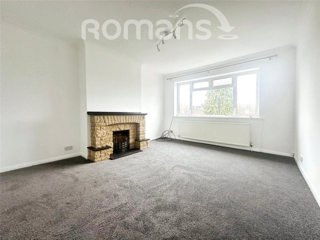 Ray Lea Road, Maidenhead, SL6 2 bed flat to rent - £1,700 pcm (£392 pw)