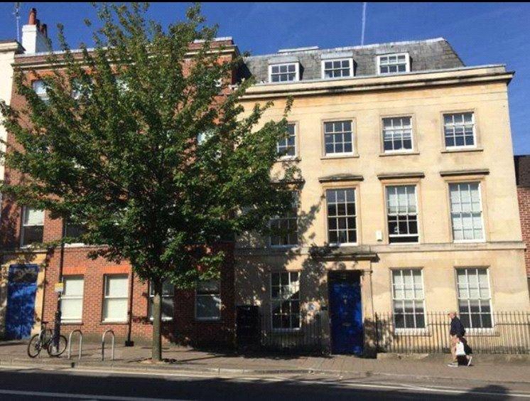 London Street, Reading, RG1 1 bed flat - £1,300 pcm (£300 pw)