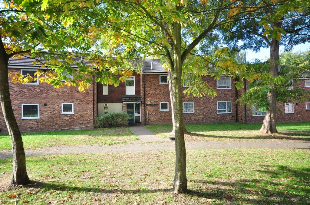 Luton Road Chatham ME4 2 bed flat to rent - £1,100 pcm (£254 pw)